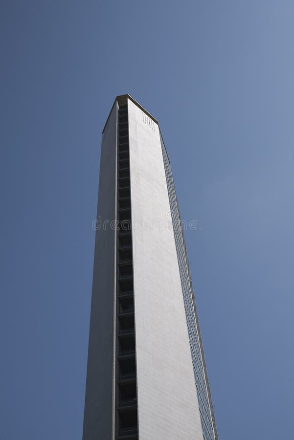 Vista Del Grattacielo Di Pirellone Fotografia Editoriale - Immagine di ...