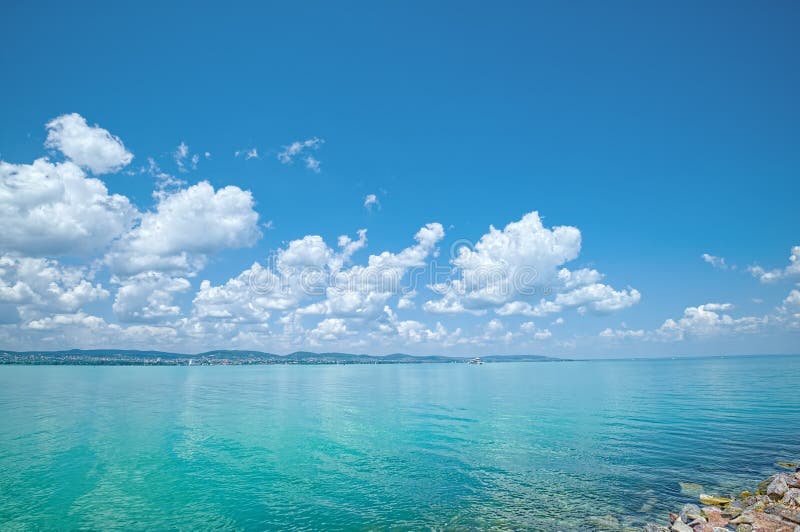 Vista Del Lago Balaton, Ungheria Fotografia Stock - Immagine di ...