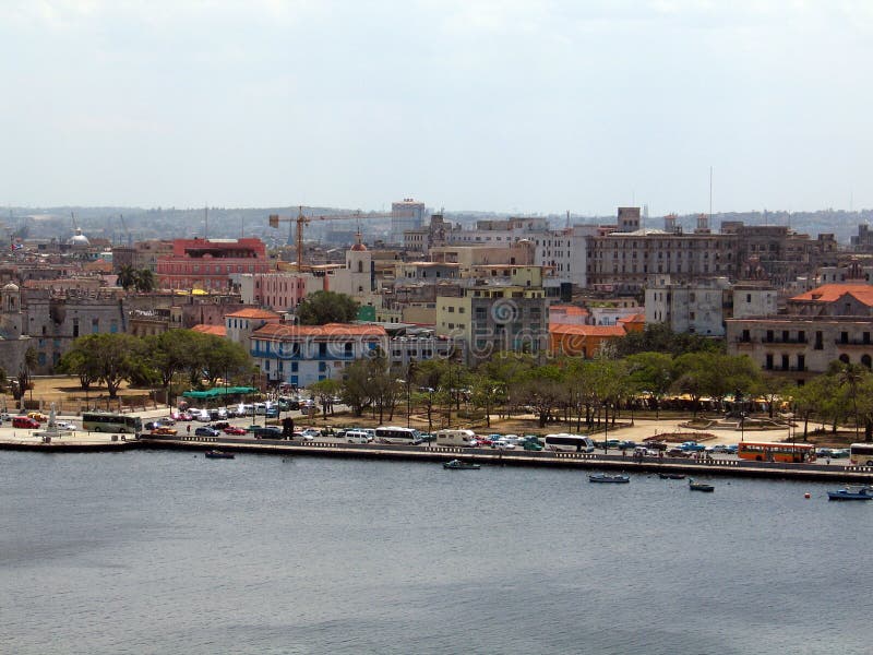 Vista della baia di Avana immagine stock. Immagine di cubano - 643265