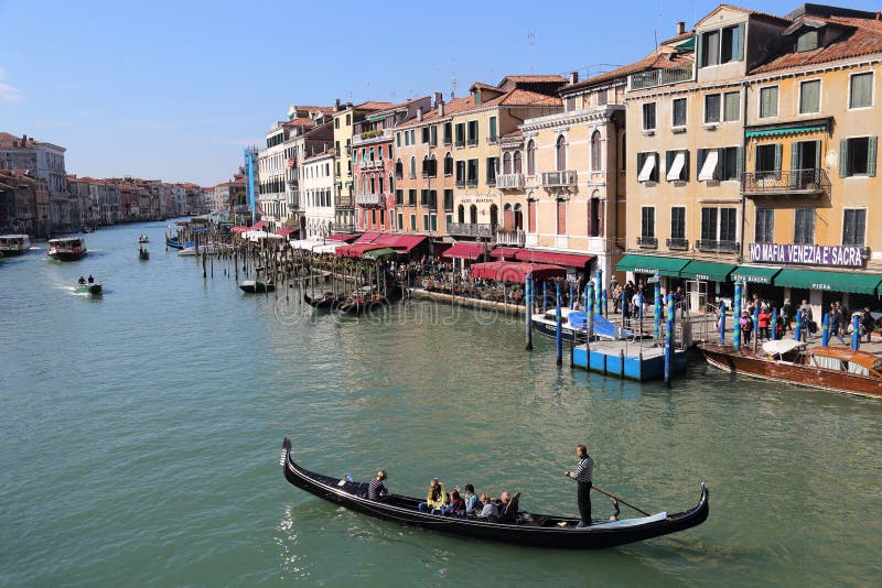 Vista Di Grand Canal Dal Ponte Di Rialto a Venezia, Italia Fotografia ... Vista Di Grand Canal Dal Ponte Di Rialto a Venezia, Italia Fotografia ...