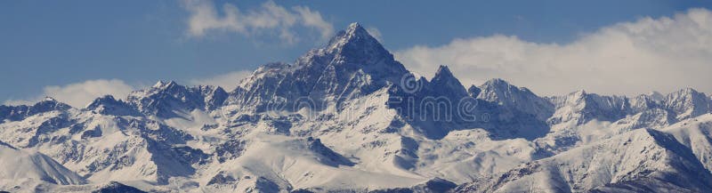Vista Panoramica Del Monviso Fotografia Stock - Immagine di italia ...