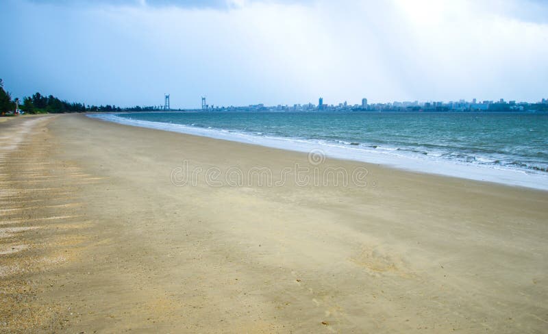 Vista Para a Cidade De Maputo Com Praia Sany Imagem de Stock - Imagem ...