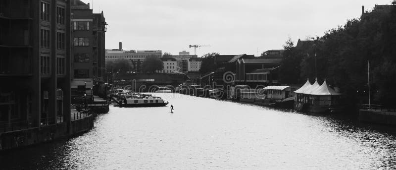 Vista Sobre O Rio Avon De Bristol Bridge Imagem de Stock - Imagem de ...