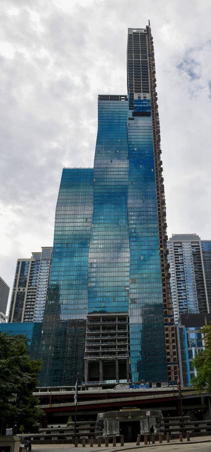 Vista Tower Under Construction Editorial Image - Image of summer, south ...