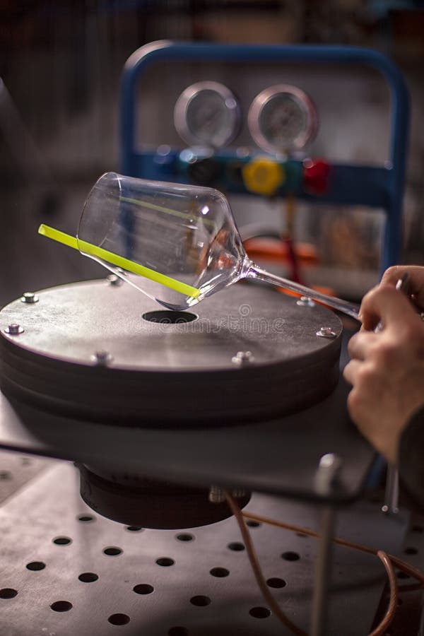 Visual Experiments in Physics and Chemistry from the School Curriculum ...