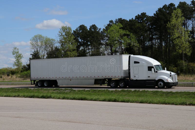 Vit BORTTAGEN Halv-lastbil TECKNING Fotografering för Bildbyråer - Bild ...
