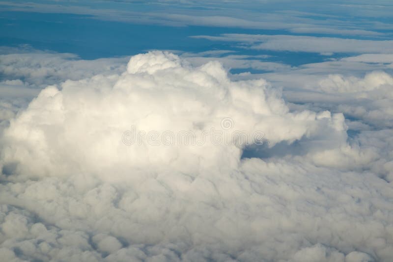 Vit mjuk moln och himmel arkivfoto. Bild av slappt, bakgrund - 92523020