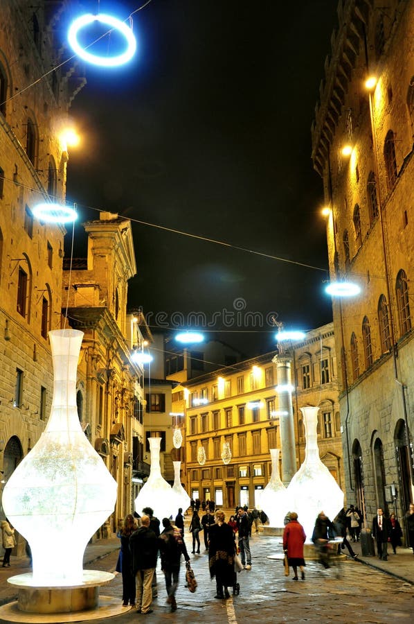 Vita Di Notte a Firenze, Italia Fotografia Stock Editoriale - Immagine ...