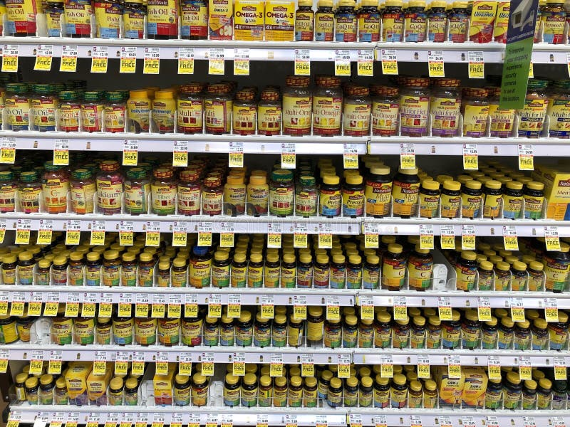 Vitaminas y suplementos fotografía editorial. Imagen de farmacia ...