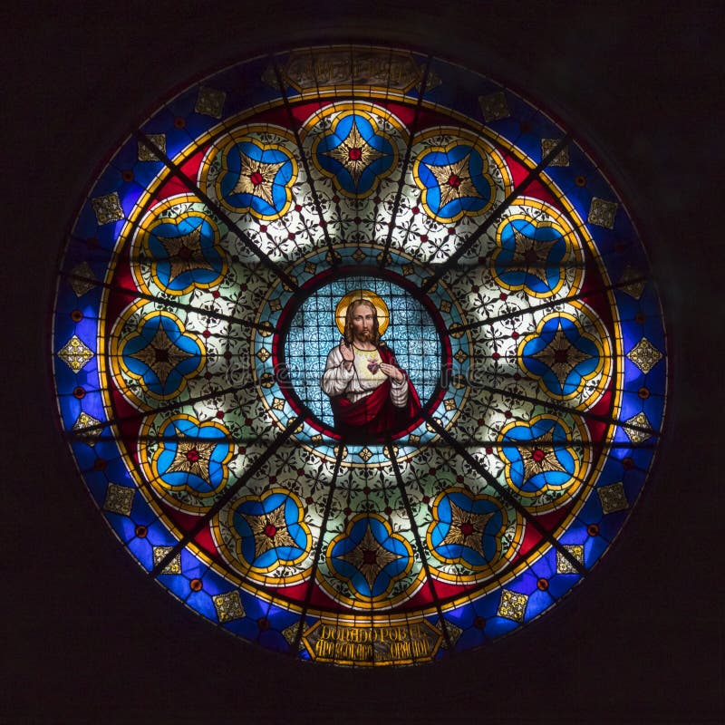Vitral De Jesus Na Catedral Imagem Editorial - Imagem de vidro, redondo ...