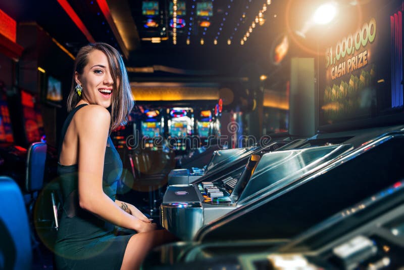 Vittoria Sullo Slot Machine Immagine Stock - Immagine di automatizzato ...