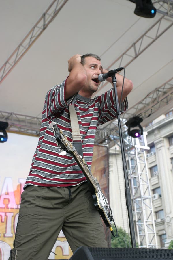 Singer Vlad Kanashyn editorial image. Image of rock, electric - 23338035