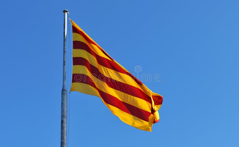 Vlag van Cataloni? Spanje stock foto. Image of symbool - 28055768