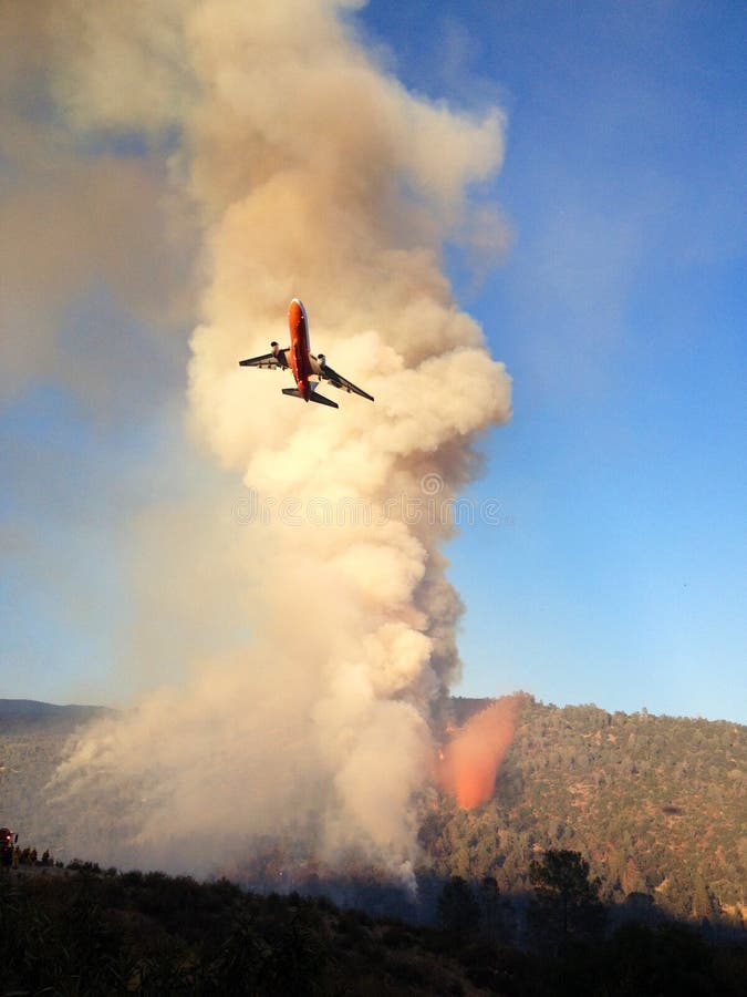 VLAT DC 10 stock photo. Image of flys, firefighting, tanker - 47974408