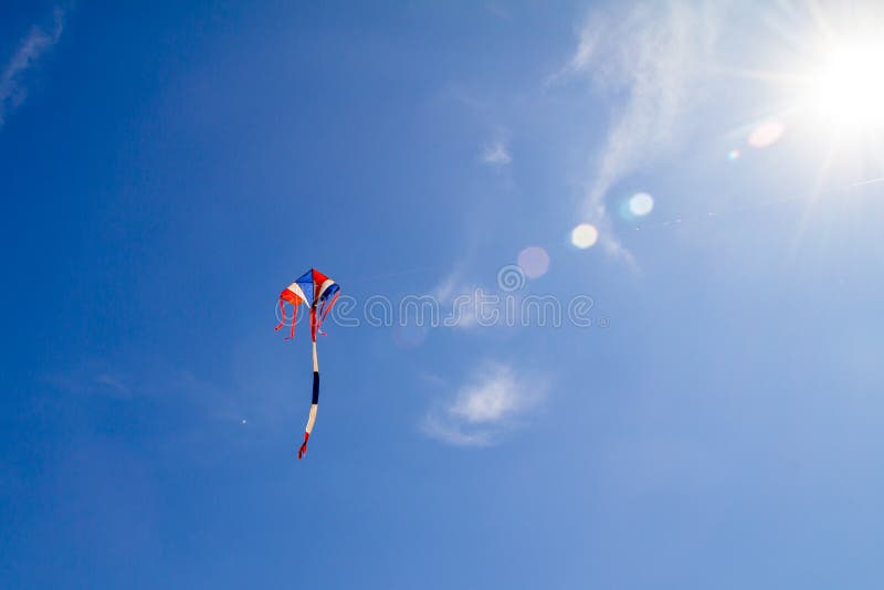 Vlieger In De Lucht In De Hemel Stock Foto - Afbeelding bestaande uit ...
