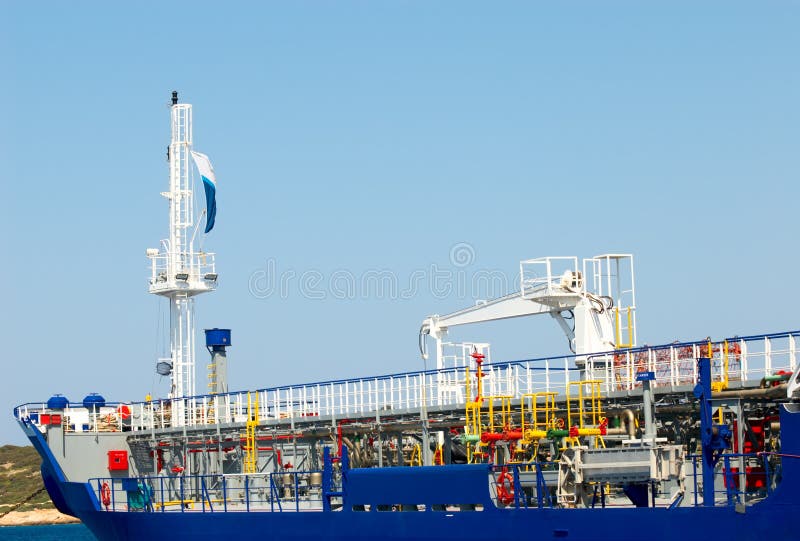 Vloeibare gastanker stock foto. Image of metaal, raffinaderij - 6077526