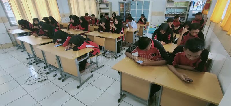 Vocational High School Computer Network Engineering Students are Taking ...