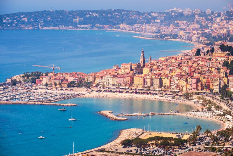 Menton-Stadt in Frankreich stockbild. Bild von draussen - 118173091
