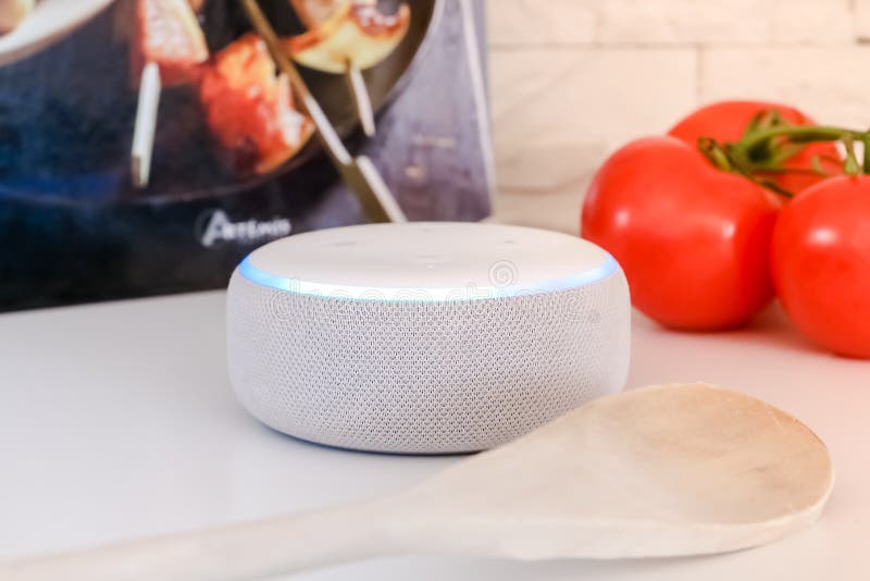 Amazon Echo Dot , Alexa Voice Controlled Speaker with Activated Voice ...