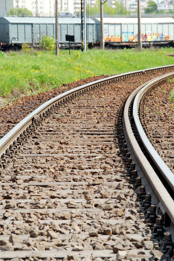 Remblai ferroviaire photo stock. Image du métal, voies - 18182046