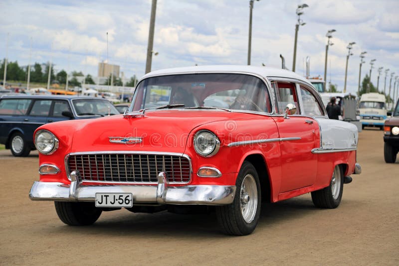 Voiture Classique Chevrolet Rouge Bel Air Image stock éditorial - Image ...