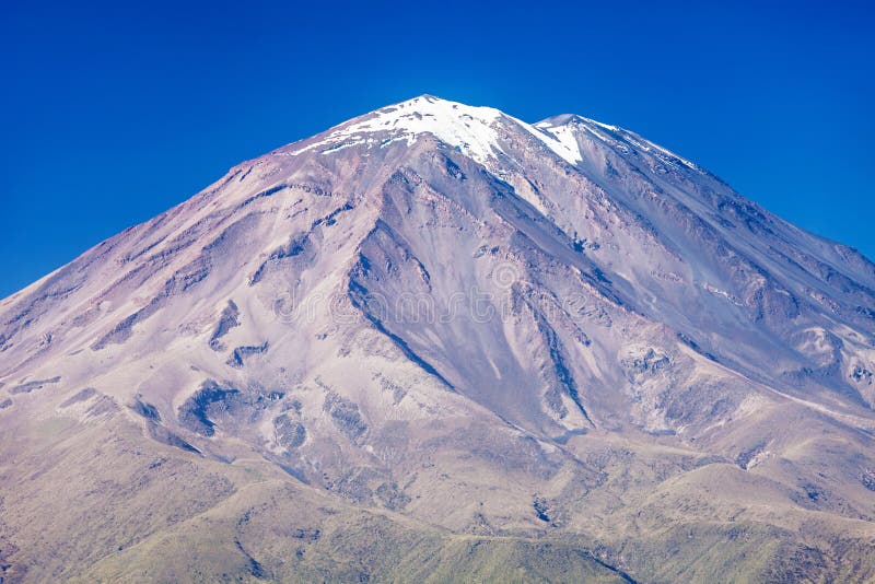 Volcán Misti imagen de archivo. Imagen de viewpoint, paisaje - 68143103