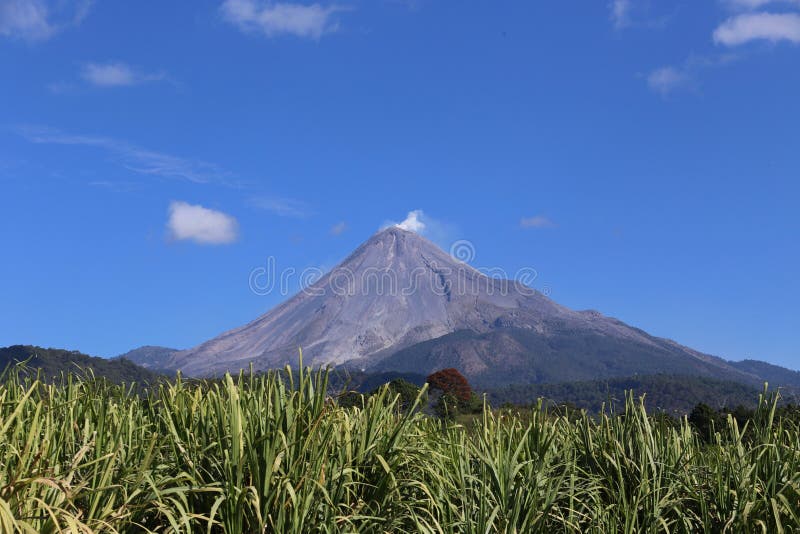 Volcan De Colima, Mexique image stock. Image du géologie - 82635329