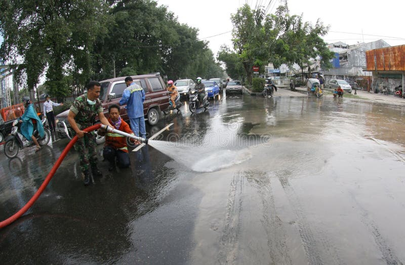 Volcanic ash clean up editorial photography. Image of volcanic - 37877867