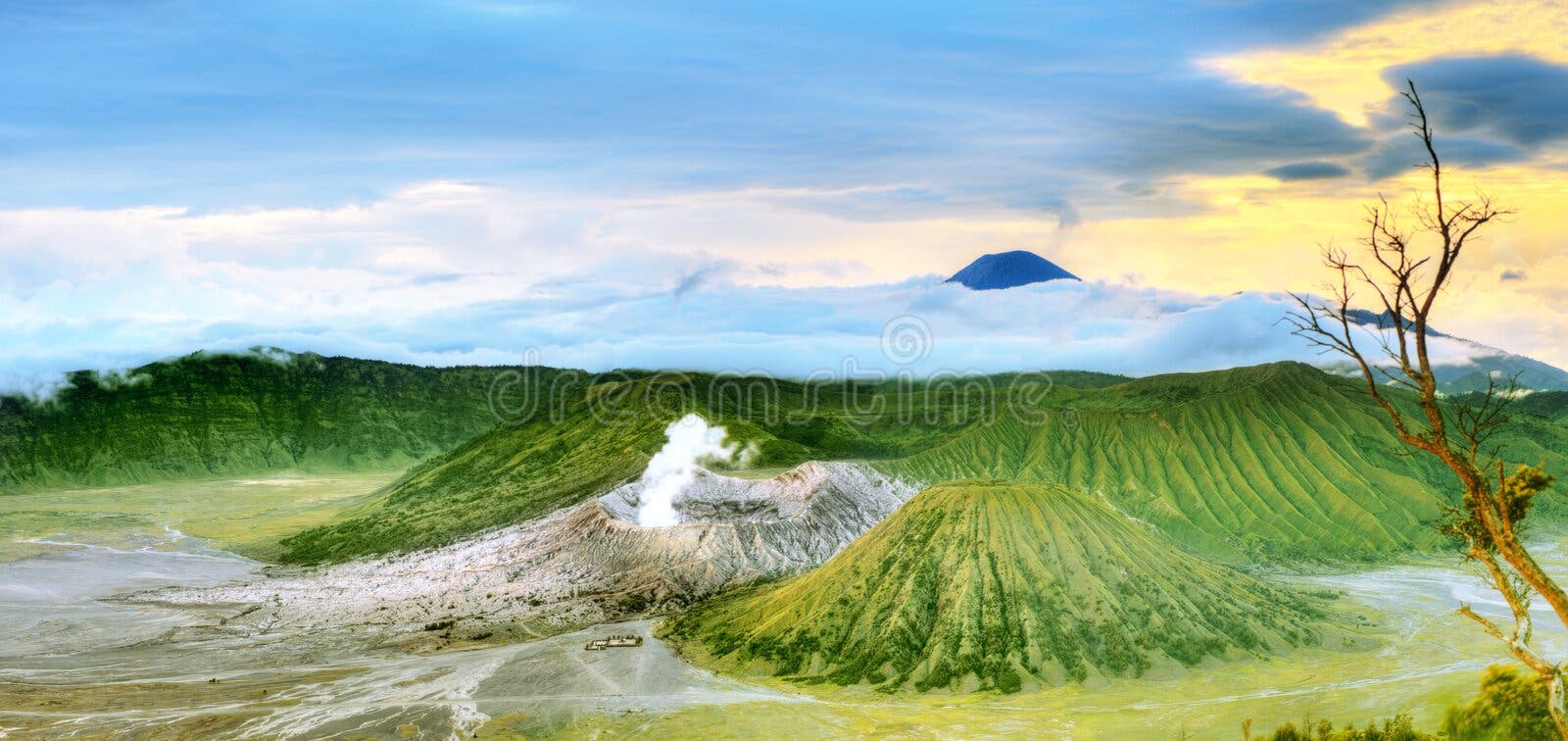 Weather Volcanos National Park Hawaii Stock Photos - Free & Royalty ...