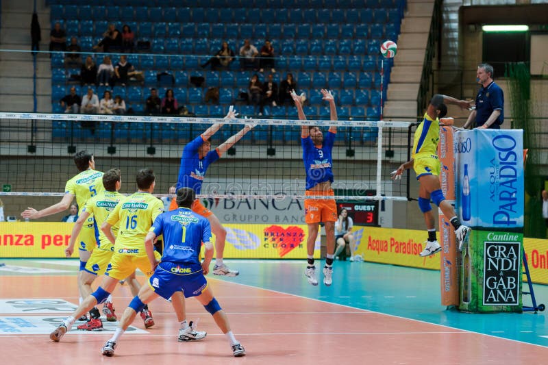 Voleo foto de archivo editorial. Imagen de doble, voleo - 19190333