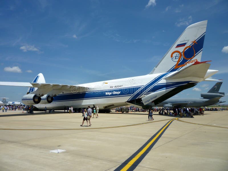 Volga-Dnepr Airlines Antonov An-124 Ruslan Editorial Photo - Image of ...