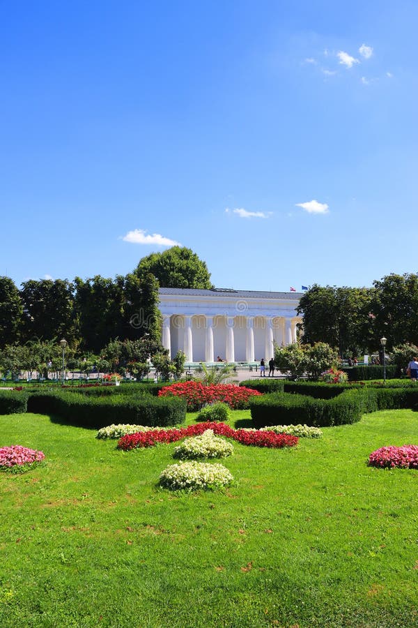Volksgarten Park in Vienna, Austria Stock Photo - Image of austria ...