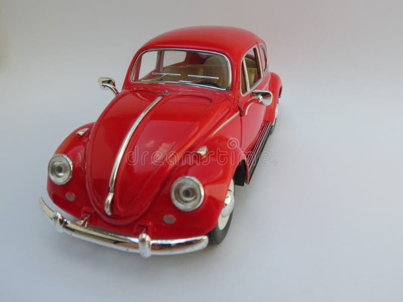Volkswagen Beetle rojo fotografía editorial. Imagen de escarabajo ...