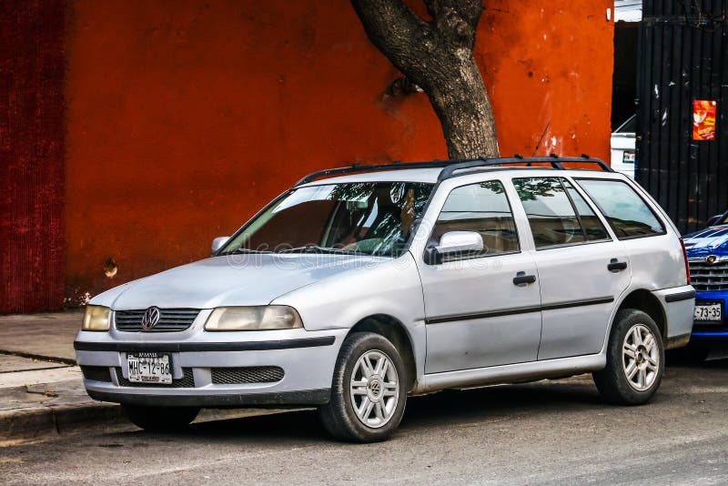 Volkswagen Pointer fotografía editorial. Imagen de ciudad - 97180217
