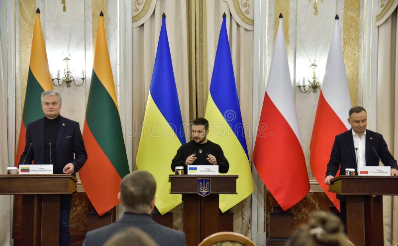 Volodymyr Zelensky with Andrzej Duda and Gitanas Nauseda during Press ... Volodymyr Zelensky with Andrzej Duda and Gitanas Nauseda during Press ...