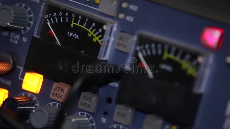 Volume Meter, Power Amplifier, Sound Level, Speedometer Animation ...