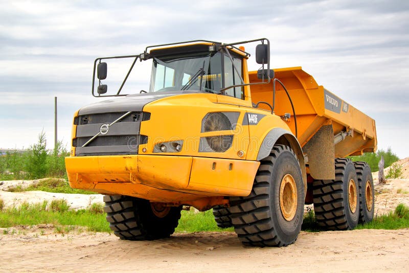 Volvo A40F imagem editorial. Imagem de equipamento, vista - 119594070
