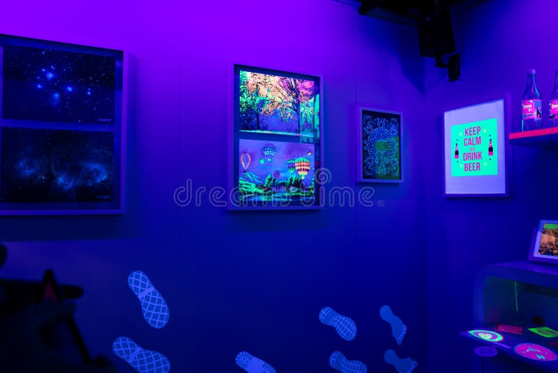 Voorbeelden Van Fluorescerende Kleuren Afdrukken, Neon Room ... Voorbeelden Van Fluorescerende Kleuren Afdrukken, Neon Room ...