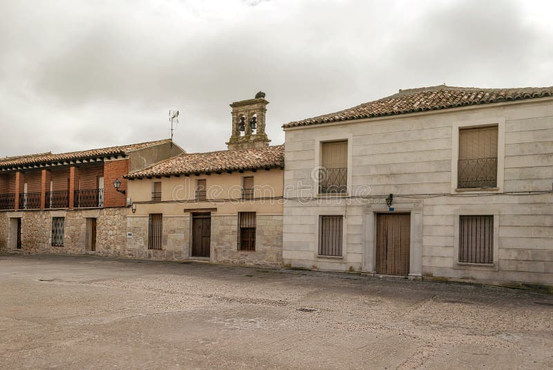 Voorgevel Van Verscheidene Huizen Stock Afbeelding - Image of schilden ...