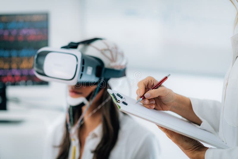 VR EEG stock photo. Image of electrode, patient, laboratory - 211255728