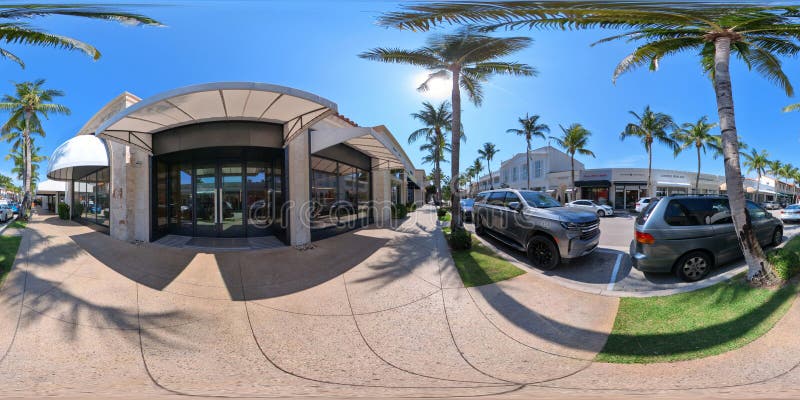 360 VR Equirectangular Photo of Upscale Retail Shops on Worth Avenue ...