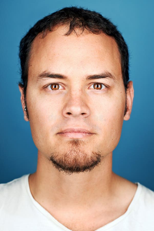 Visage d'homme réel photo stock. Image du type, confiance - 33714984