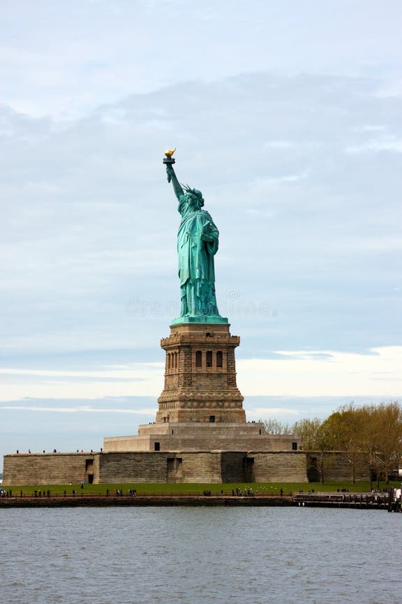 Vrijheids standbeeld stock foto. Image of eiland, juli - 11107108