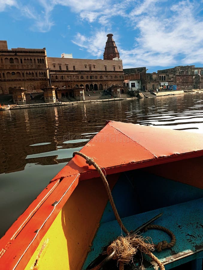 Vrindavan Keshi Ghat Picture Editorial Image - Image of yamuna, view ...
