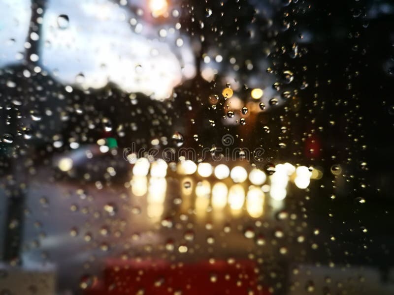 Vroeg in de ochtend stock afbeelding. Image of zaag - 131968731