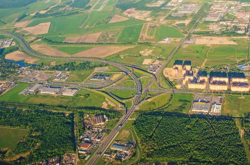 Jonction d'autoroute photo stock. Image du circulation - 5795706