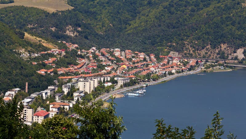 Vue d'Orsova photo stock. Image du plaisir, poissons - 21119376