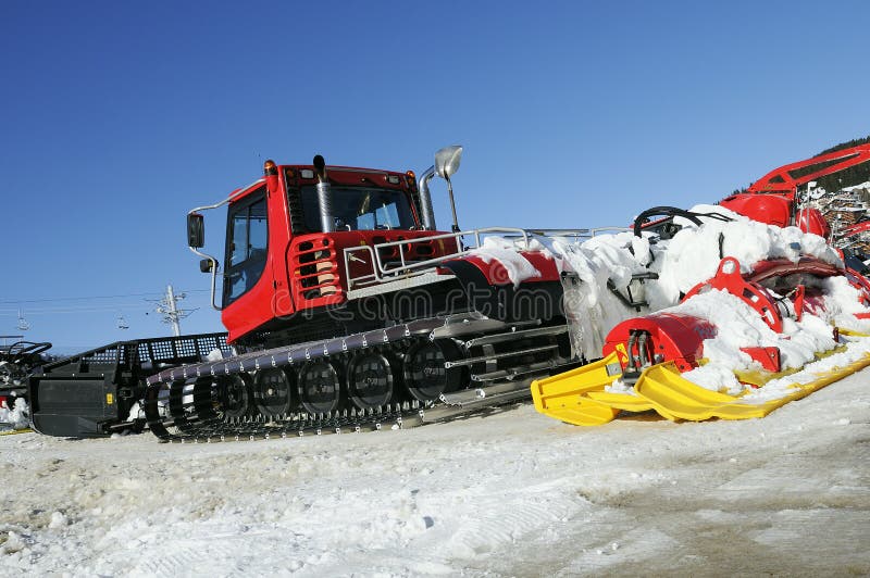 Ratrak image stock. Image du congelé, scenics, glacier - 12574381