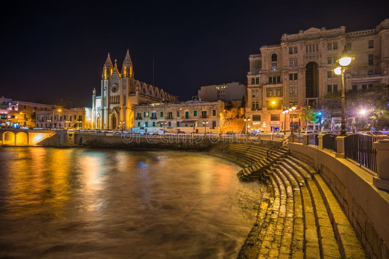 Vue De La Valette, La Capitale De Malte Image stock - Image du ciel ...
