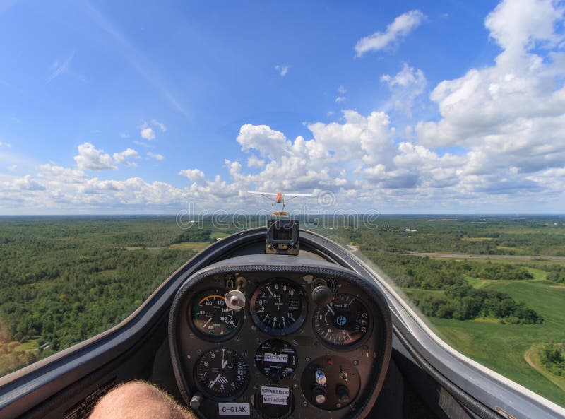 Vue de planeur photo éditorial. Image du panneau, loisirs - 26797976